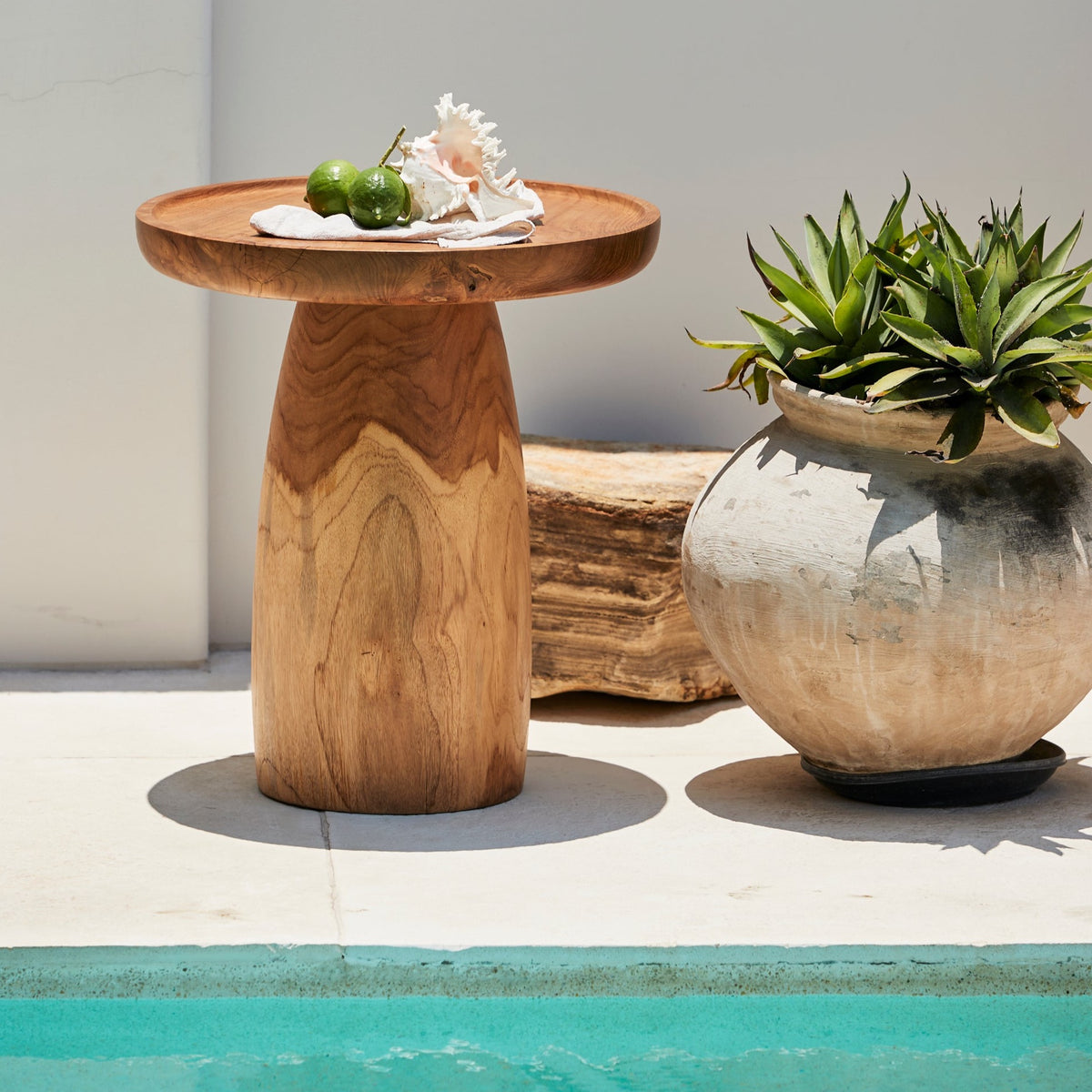 VOMO SOLID TEAK SIDE TABLE – ZEPHYR HOME