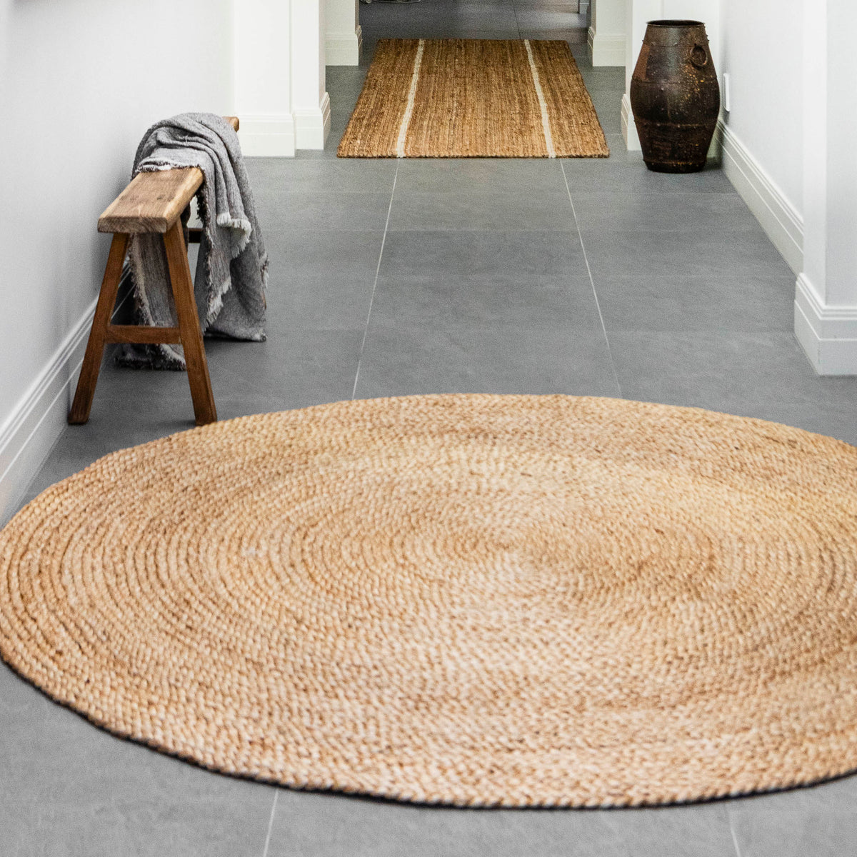 Natural Round Braided Weave Rug – ZEPHYR HOME