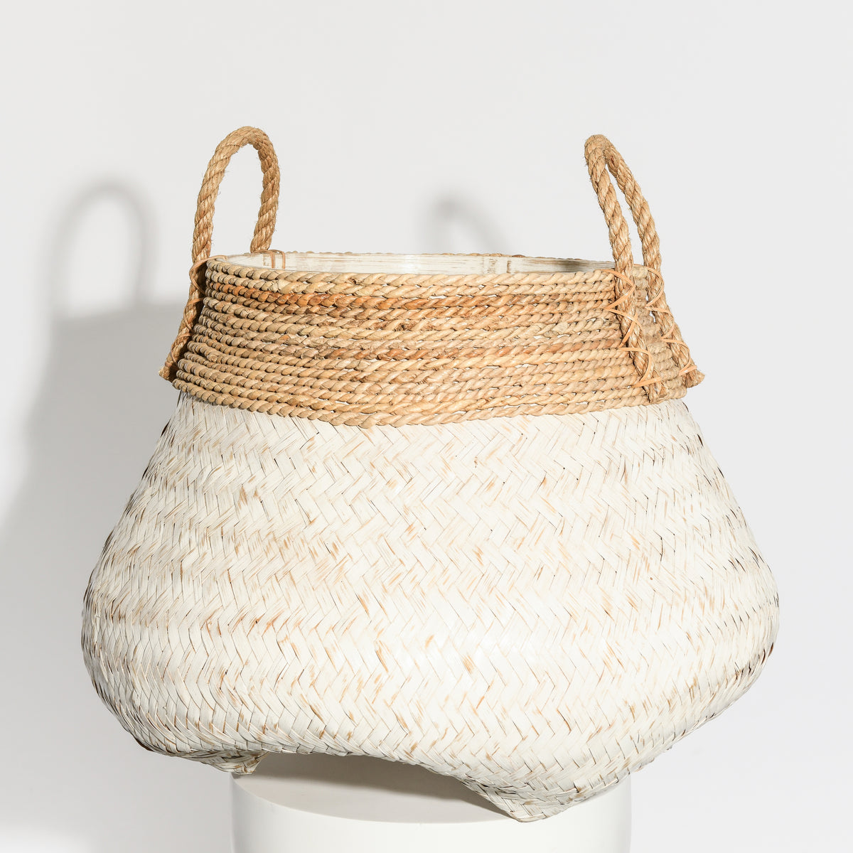 White Goa Basket – ZEPHYR HOME