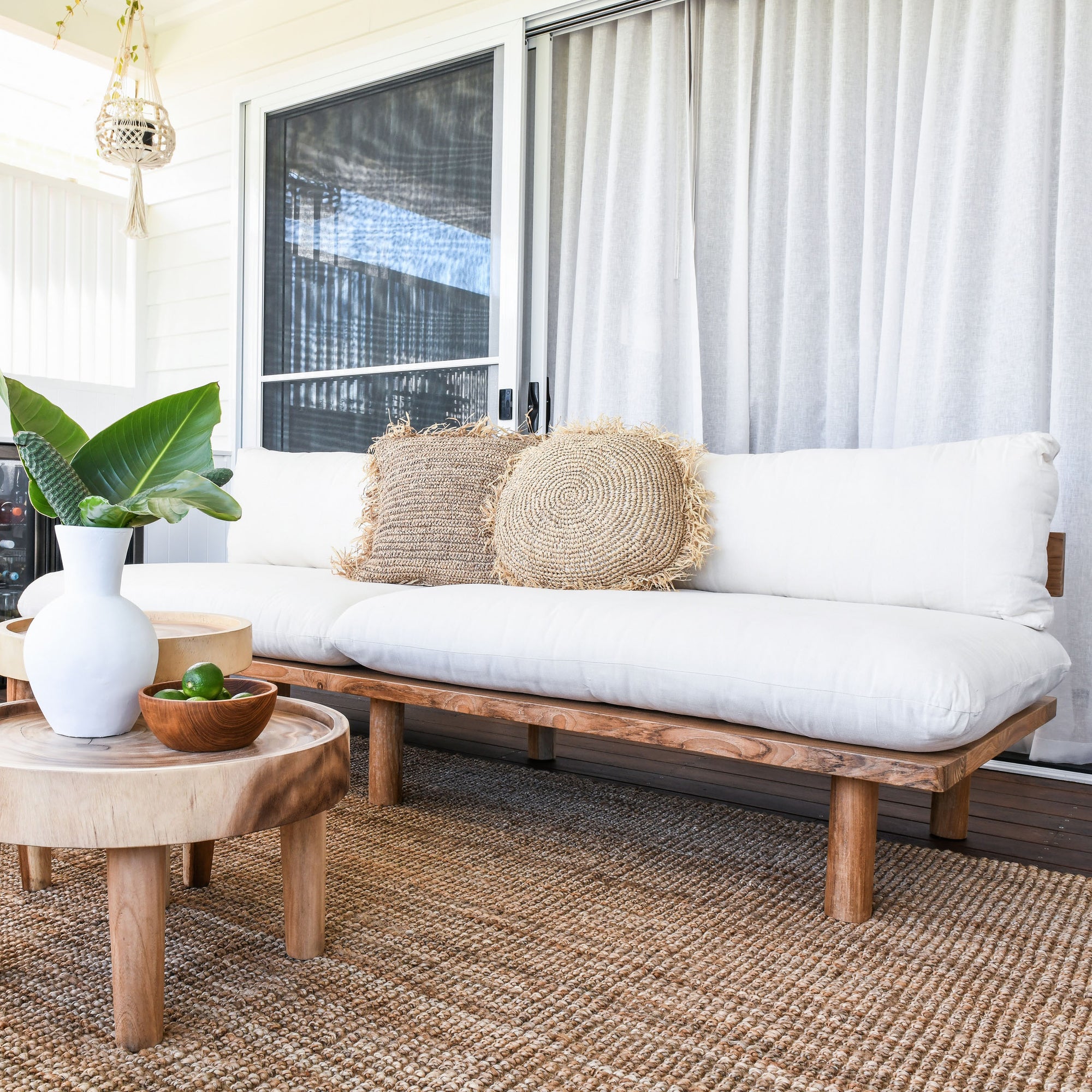 ZIMZALA LOUNGE – ZEPHYR HOME